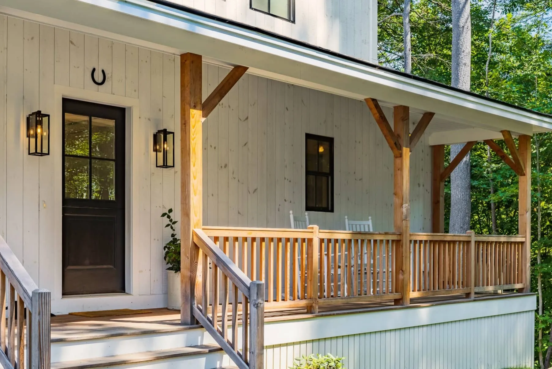 10 Best Porch Railing Options for 2024: Top Picks for Your Home